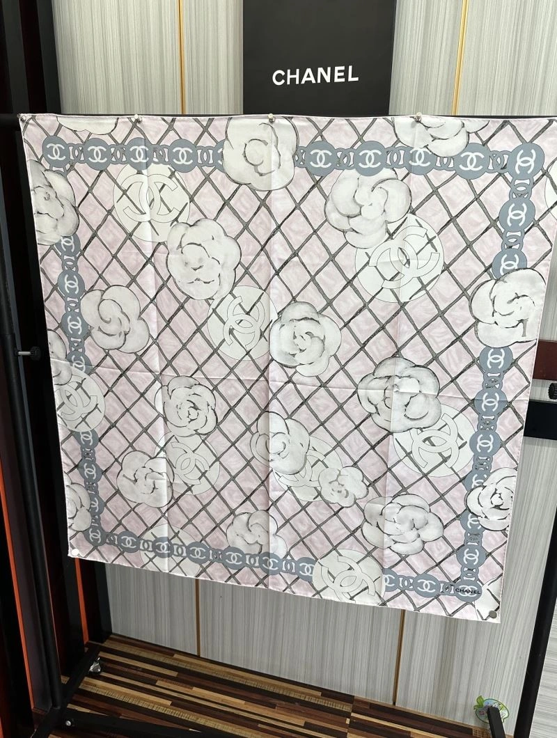 Low-cost Chanel Scarf