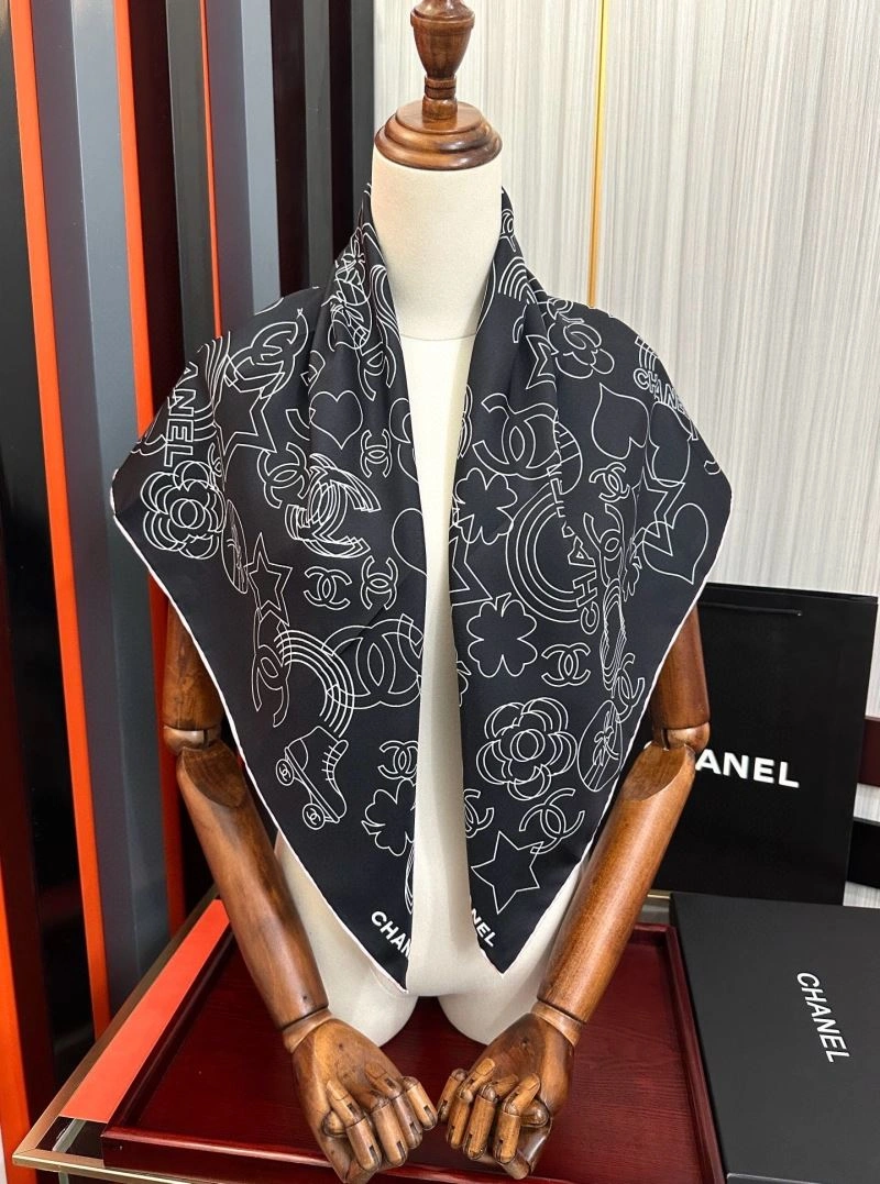 Top mirror Chanel Scarf