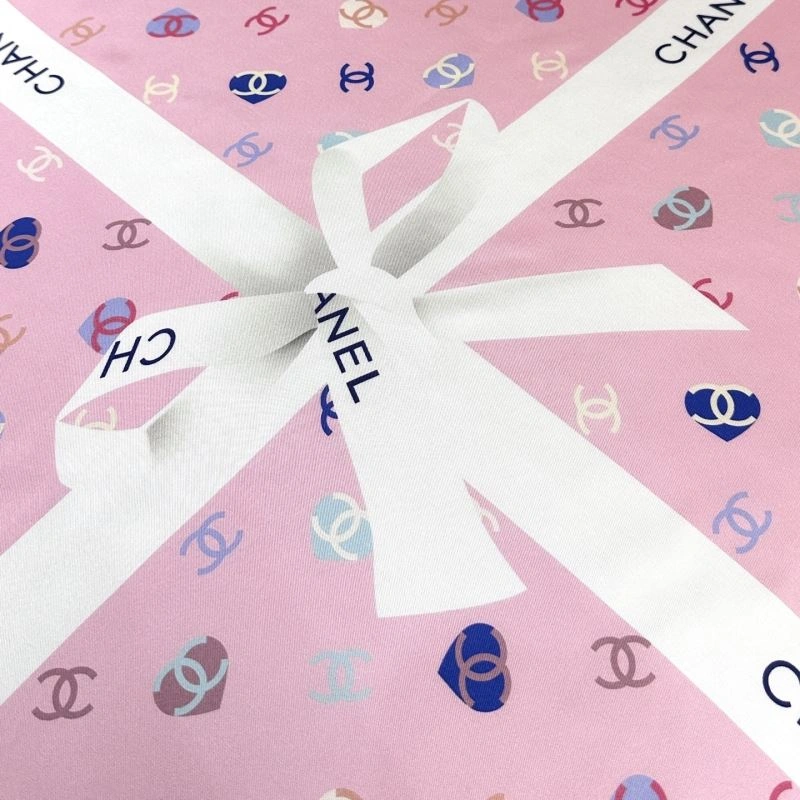 Low-cost Chanel Scarf