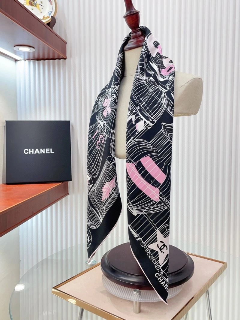 Top mirror Chanel Scarf