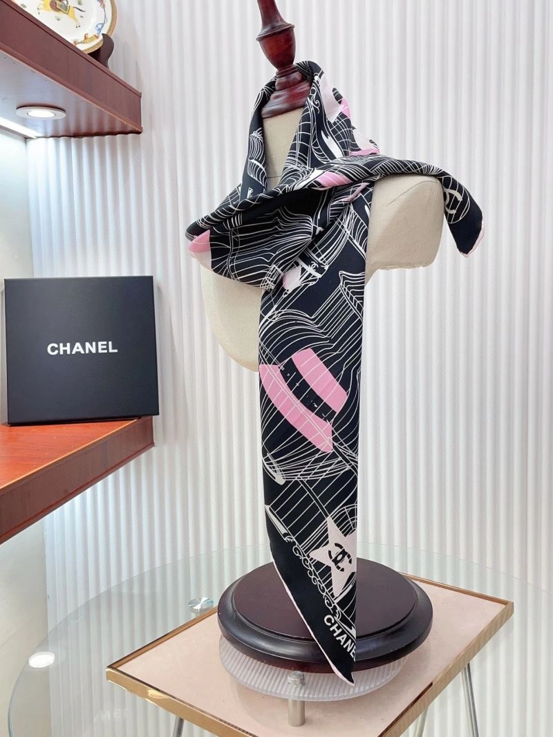 Top mirror Chanel Scarf
