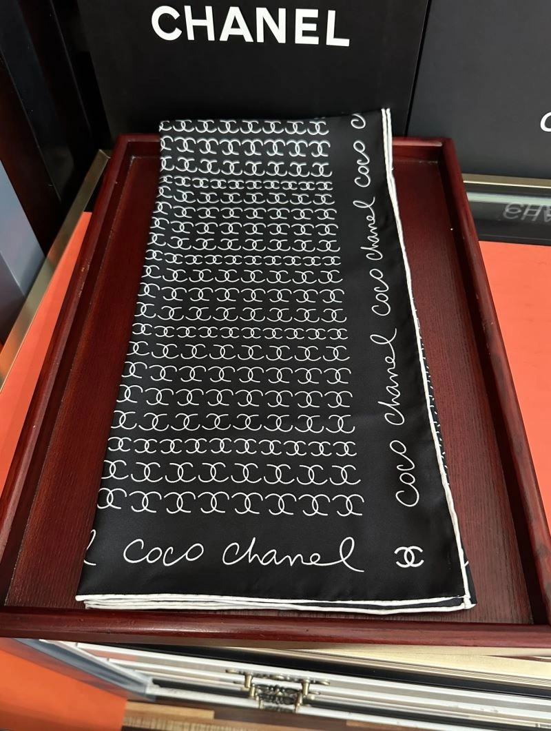 High fidelity Chanel Scarf