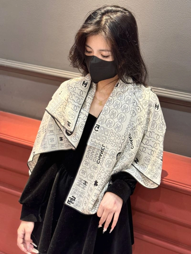 Low-cost Chanel Scarf