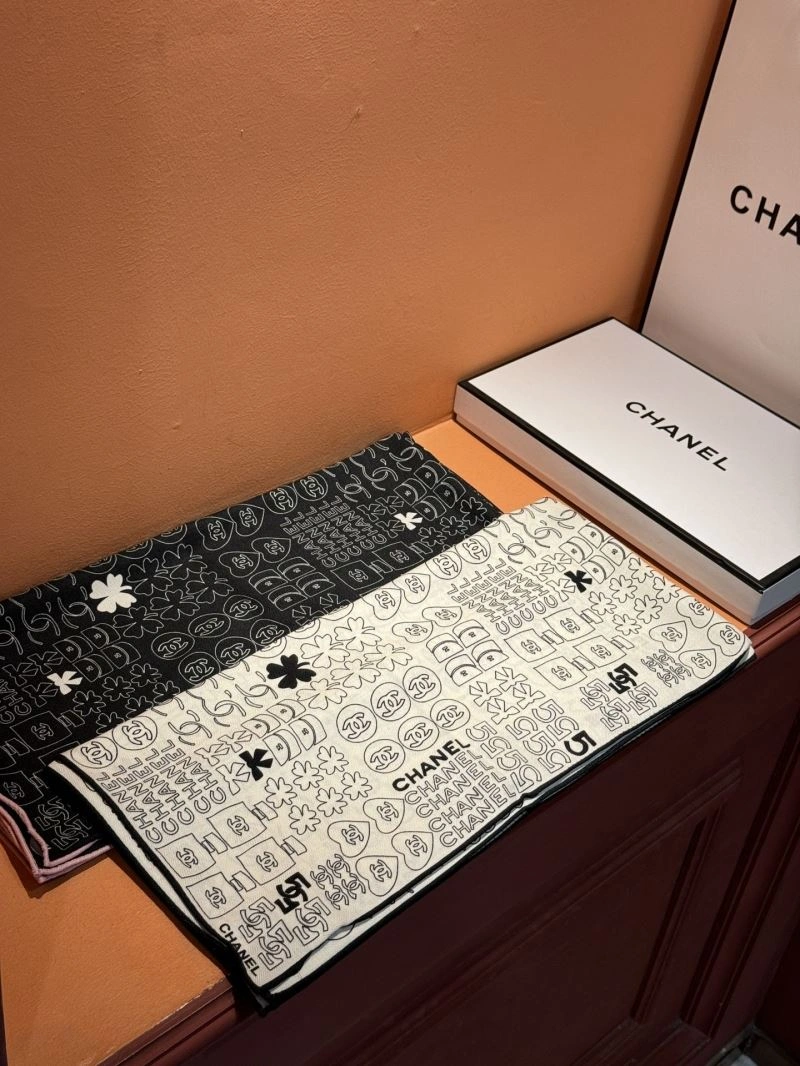 Low-cost Chanel Scarf