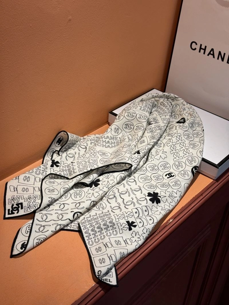 Low-cost Chanel Scarf