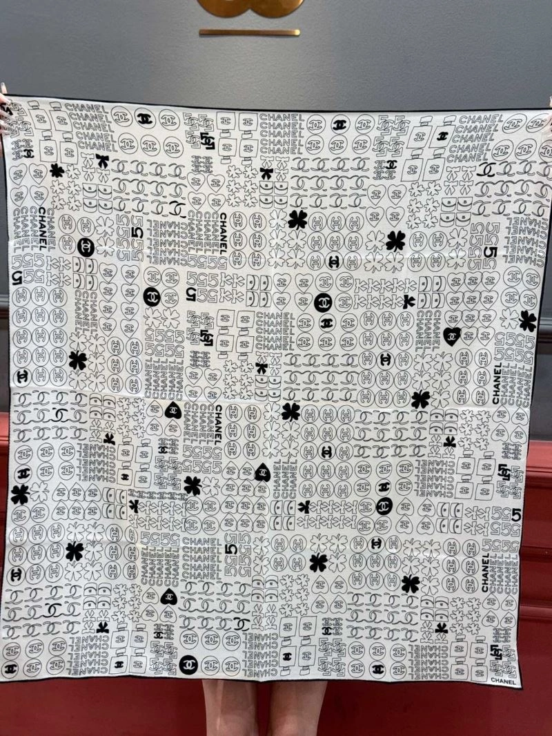Low-cost Chanel Scarf
