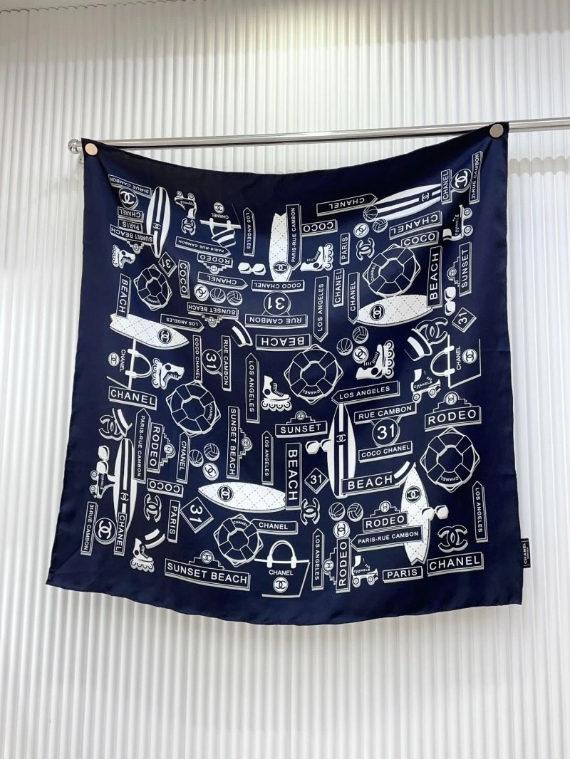 Accurate model Chanel Scarf