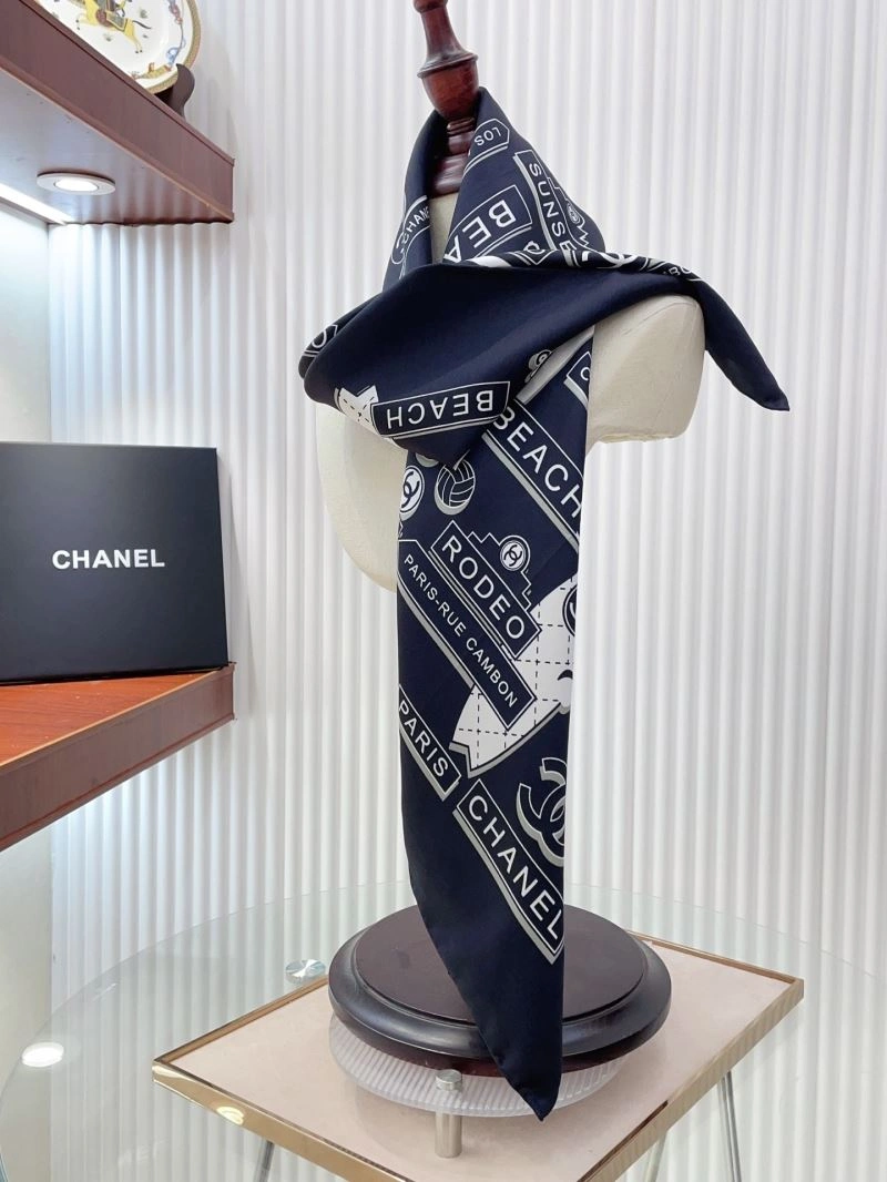 Accurate model Chanel Scarf
