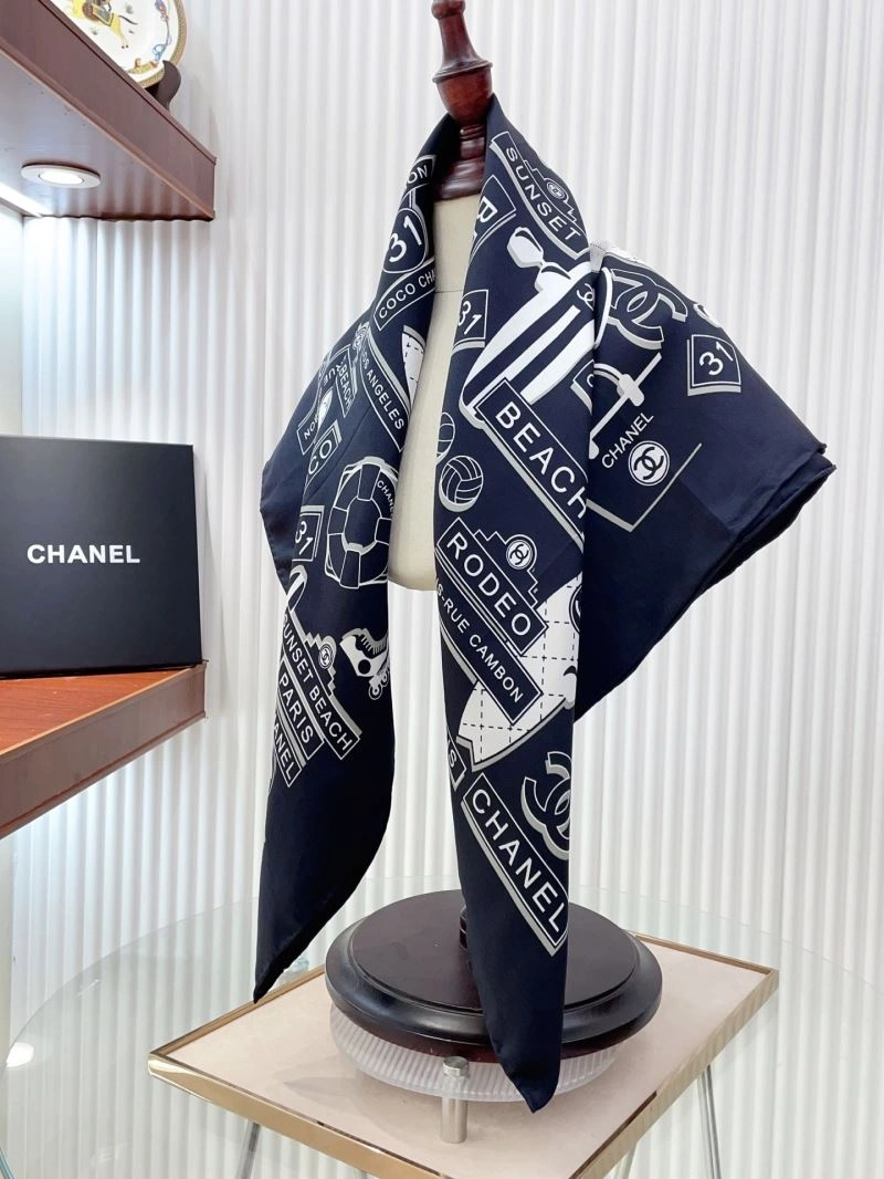 Accurate model Chanel Scarf