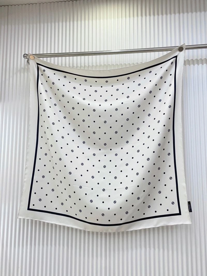 High accuracy Chanel Scarf