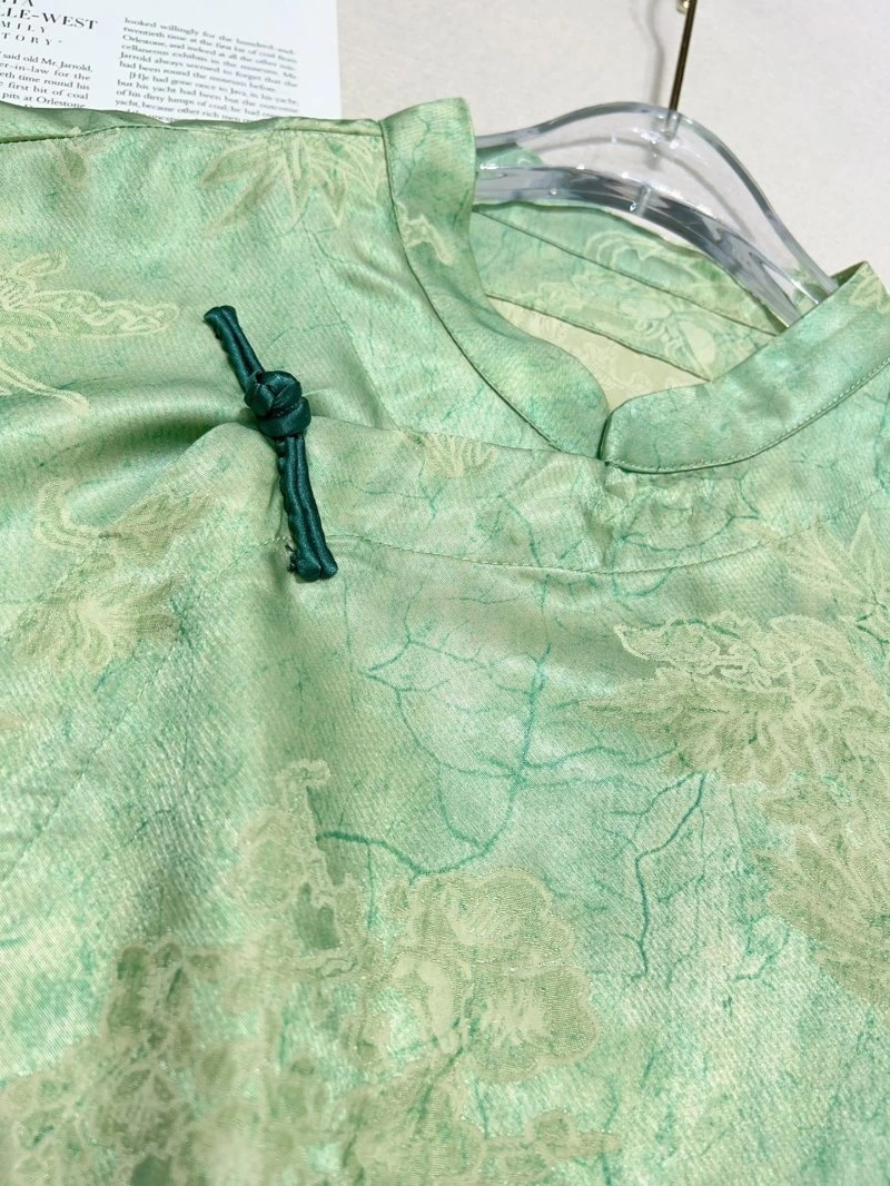 Top match Chanel Shirts