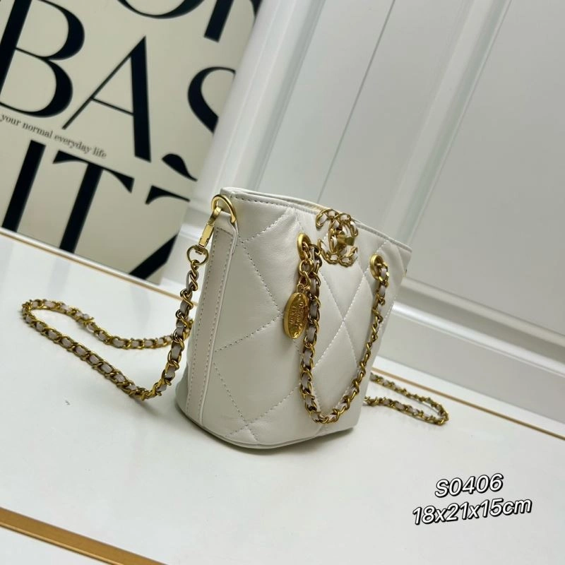 Top match Chanel Shopping Bags