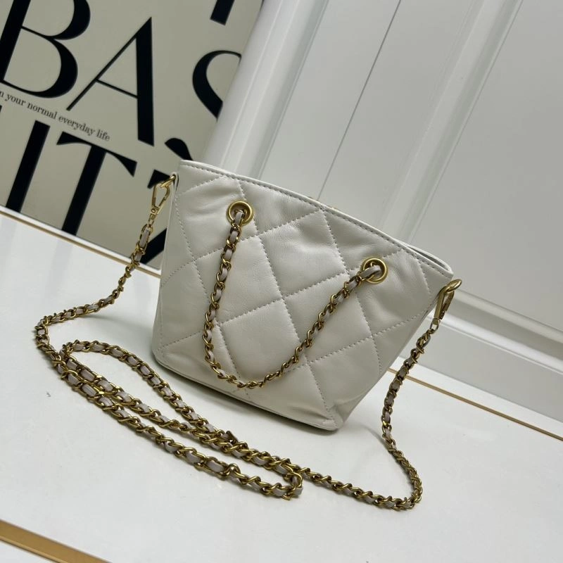 Top match Chanel Shopping Bags