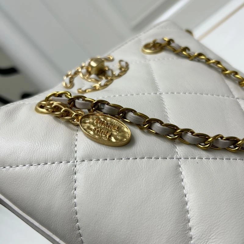 Top match Chanel Shopping Bags