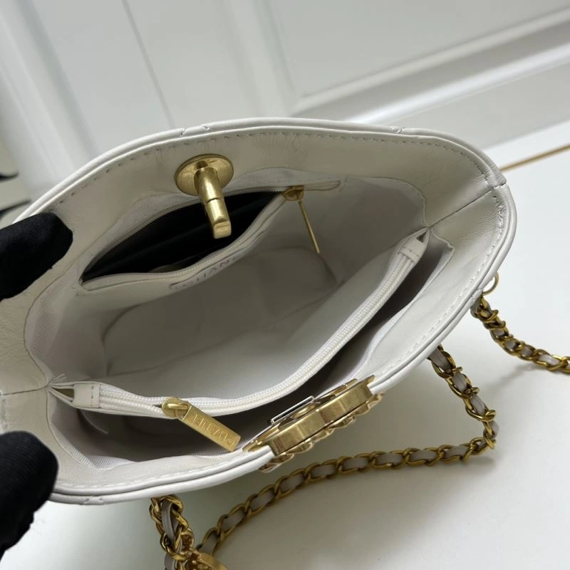 Top match Chanel Shopping Bags