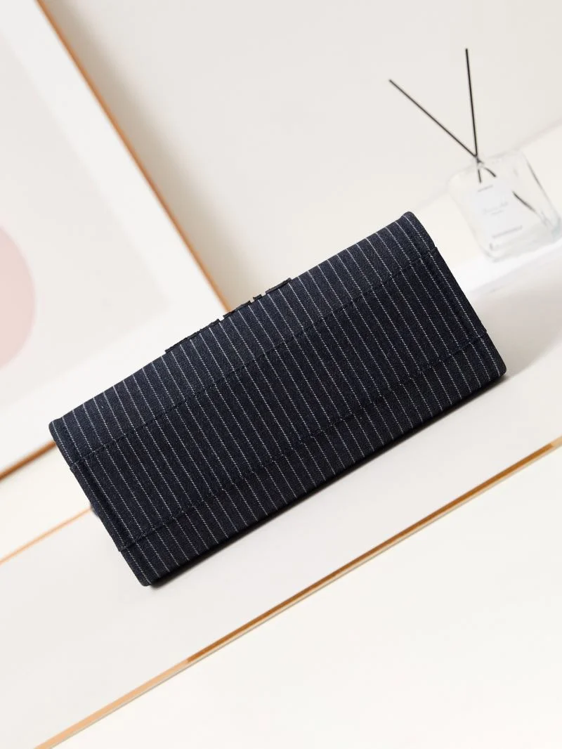 Inexpensive Chanel Shopping Bags