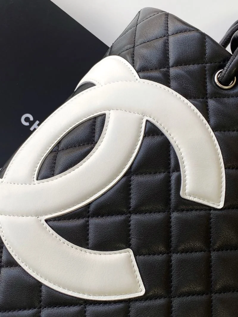 Low-cost Chanel Shopping Bags