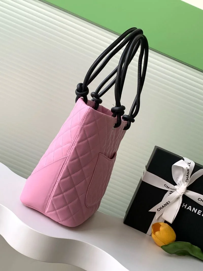 Top match Chanel Shopping Bags