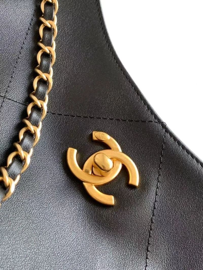 Cut-rate Chanel Shopping Bags