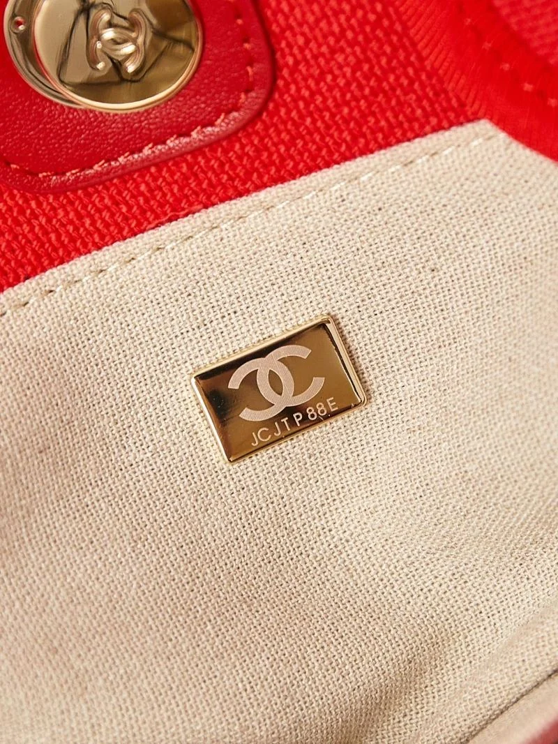 Top match Chanel Shopping Bags