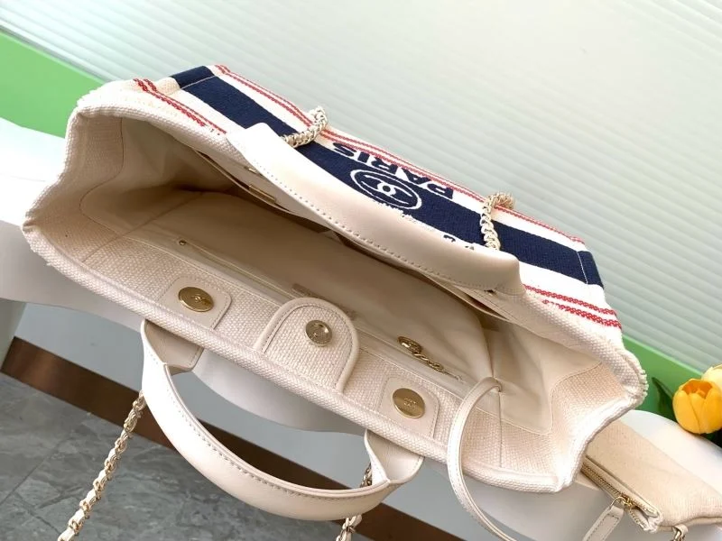 Accurate model Chanel Shopping Bags