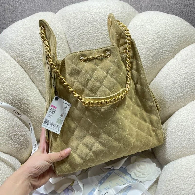 Top mirror Chanel Shopping Bags