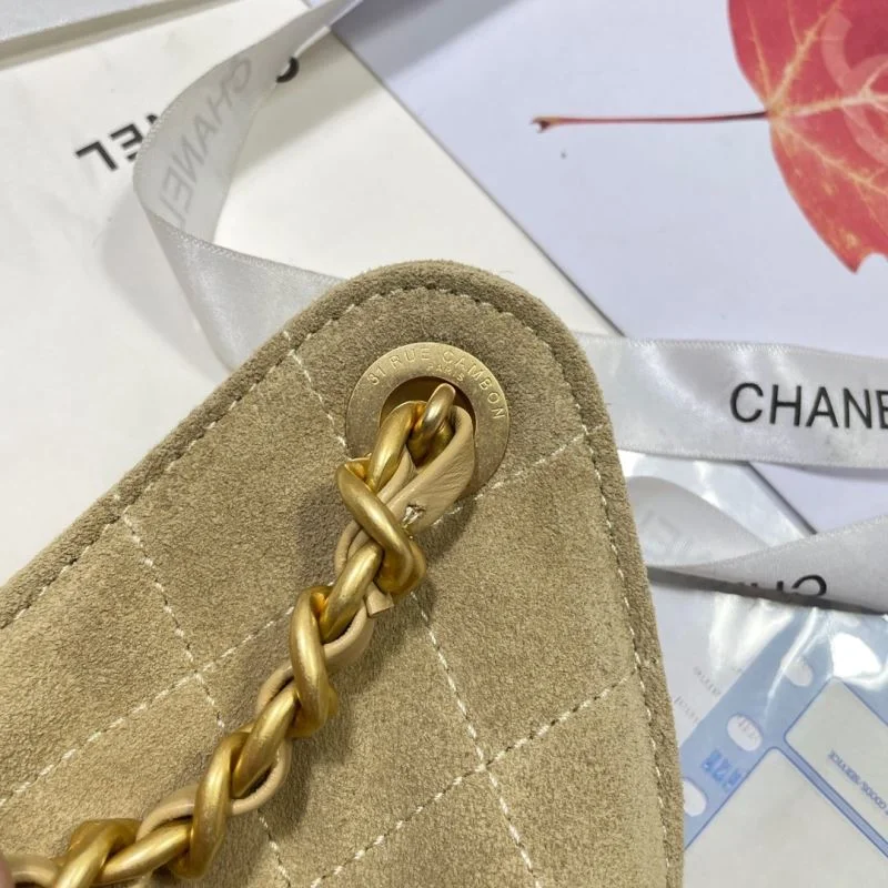 Top mirror Chanel Shopping Bags