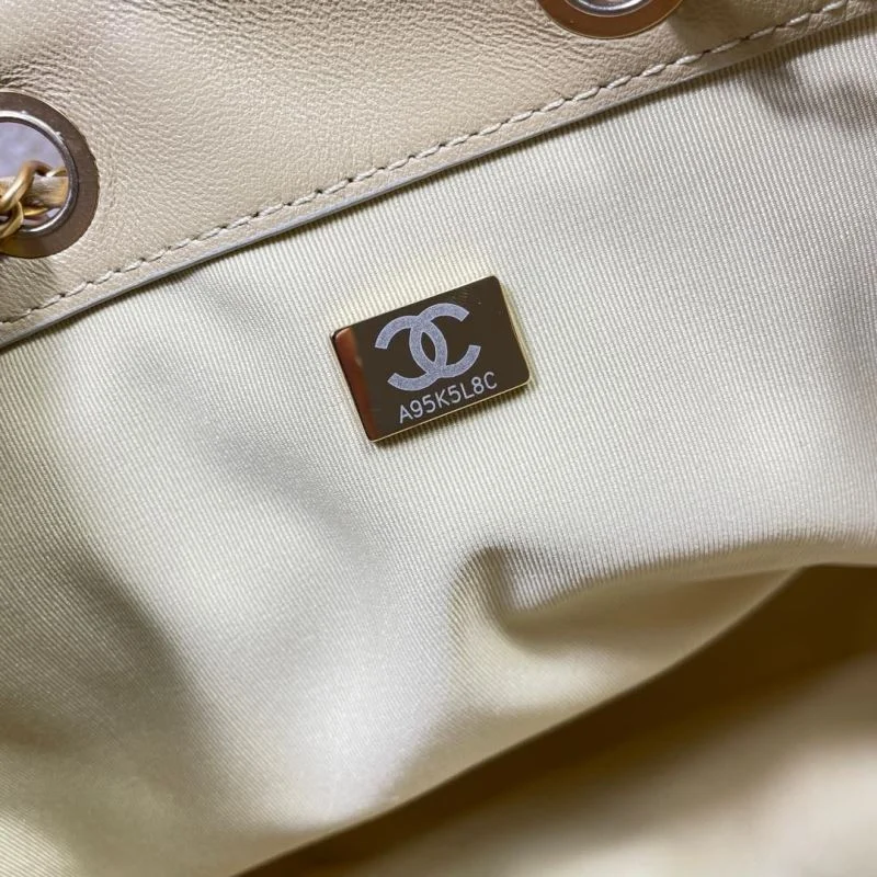 Top mirror Chanel Shopping Bags