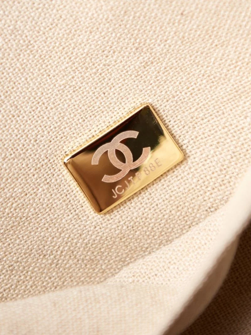 Reasonably priced Chanel Shopping Bags