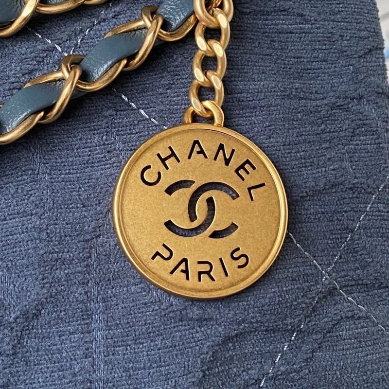 Reasonably priced Chanel Shopping Bags