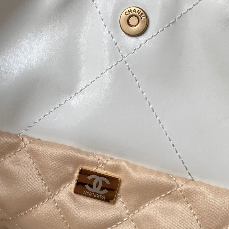 Top mirror Chanel Shopping Bags