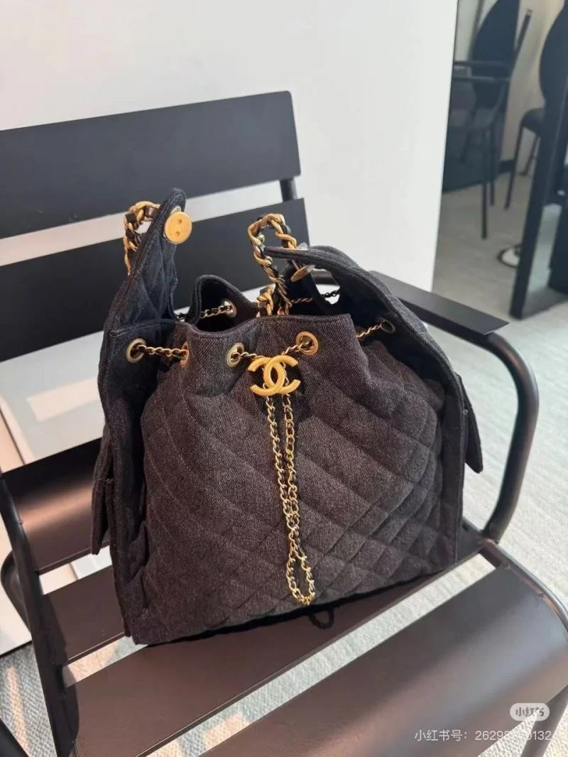 Mirror quality Chanel Shopping Bags