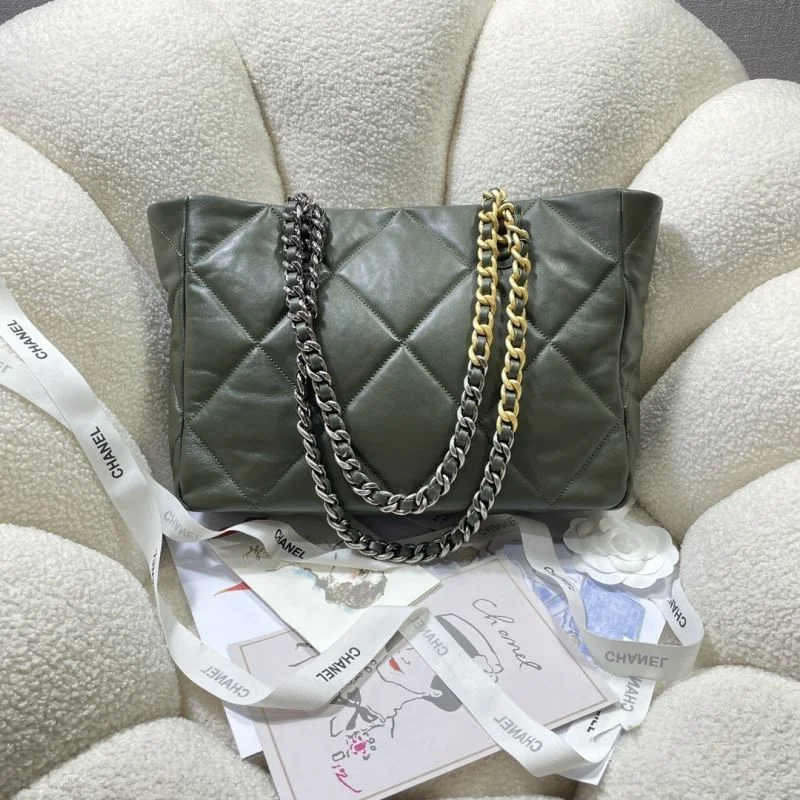 Accurate model Chanel Shopping Bags
