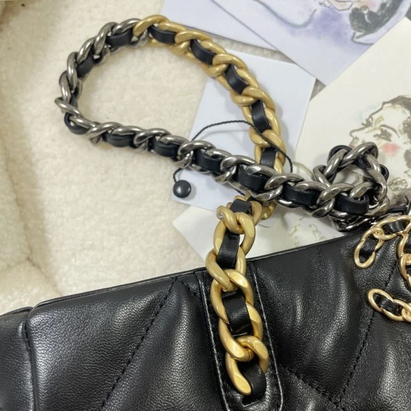 Reasonably priced Chanel Shopping Bags