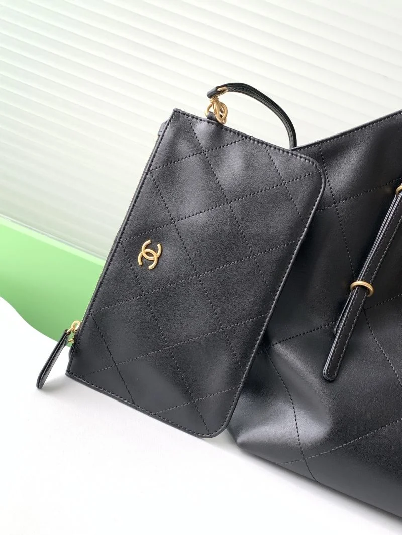Accurate model Chanel Shopping Bags