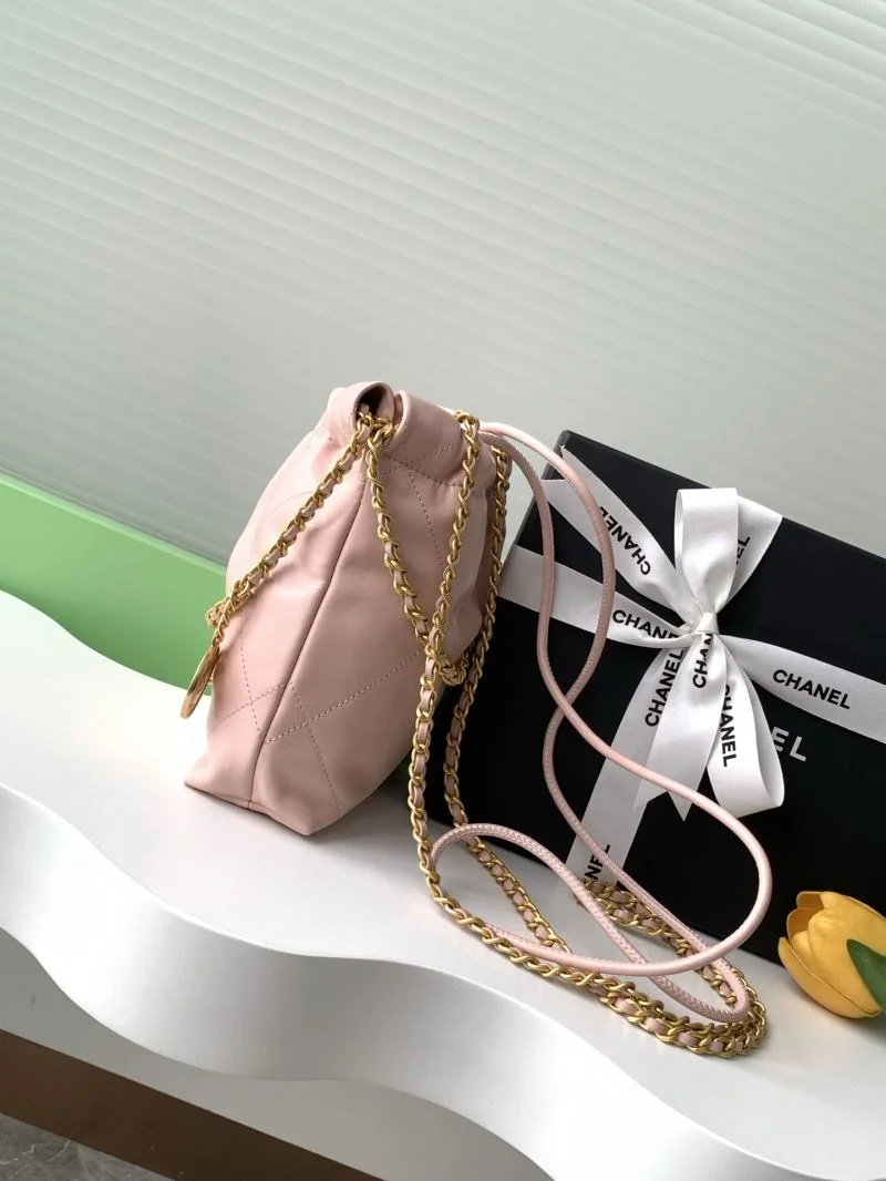Top match Chanel Shopping Bags