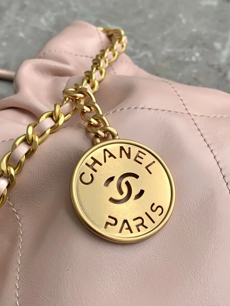 Top match Chanel Shopping Bags