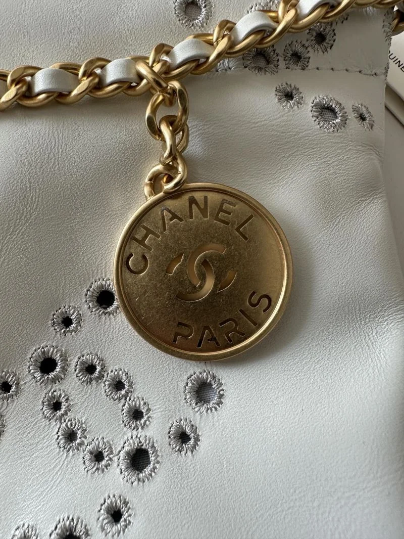 Accurate model Chanel Shopping Bags