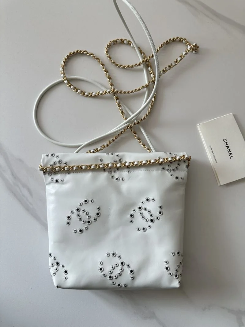 Accurate model Chanel Shopping Bags