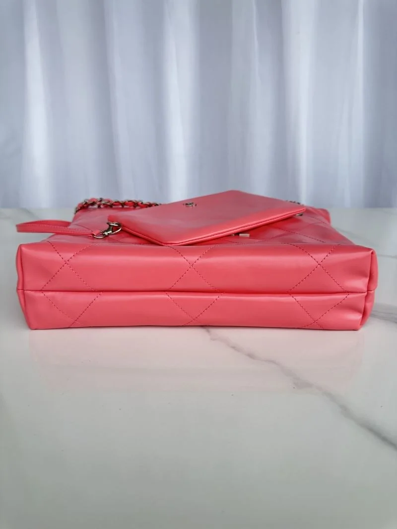 Exact replica Chanel Shopping Bags