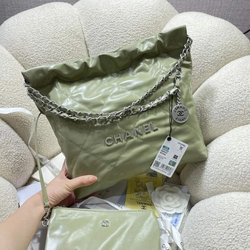 Top match Chanel Shopping Bags