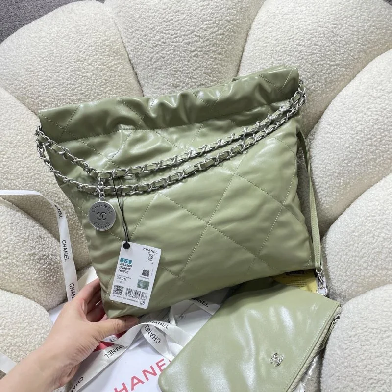 Top match Chanel Shopping Bags