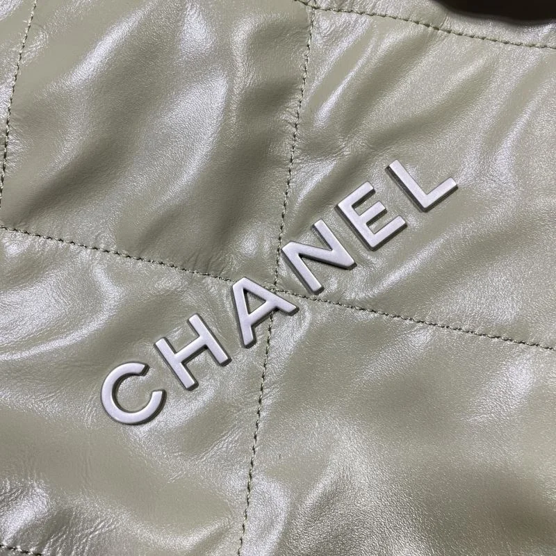 Top match Chanel Shopping Bags