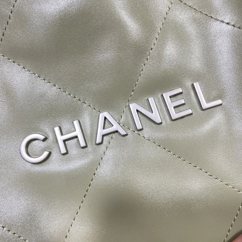 Accurate model Chanel Shopping Bags