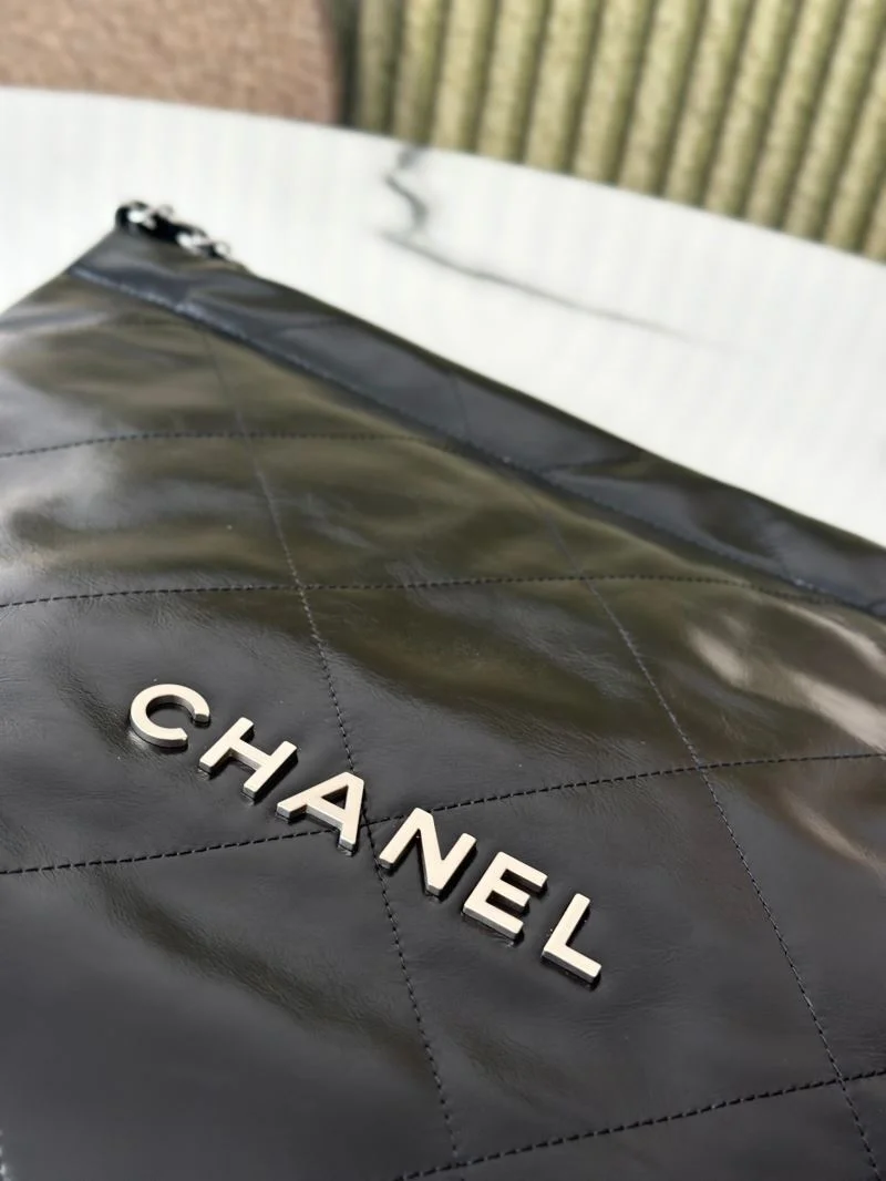Bargain Chanel Shopping Bags