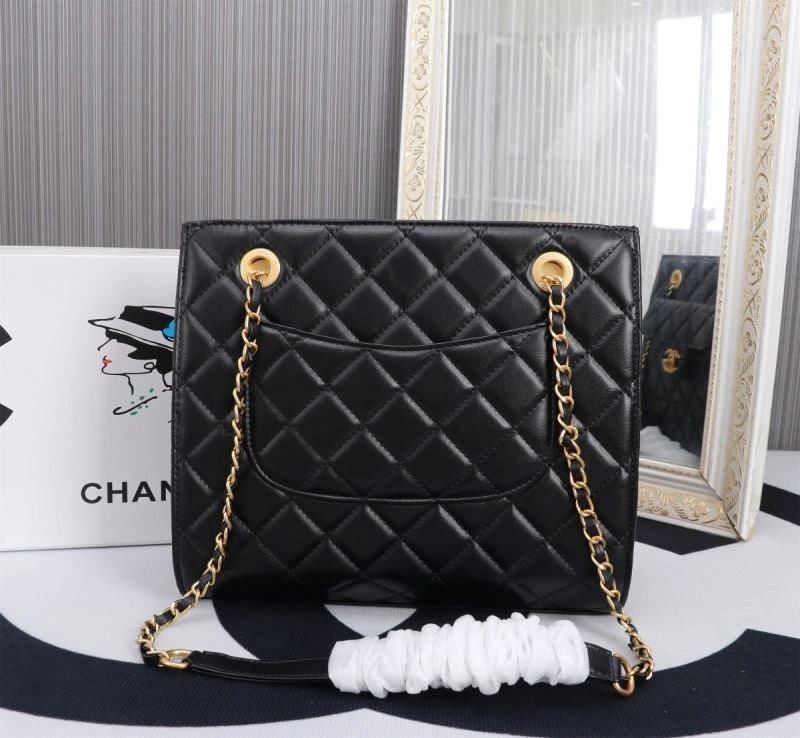 Low-cost Chanel Shopping Bags