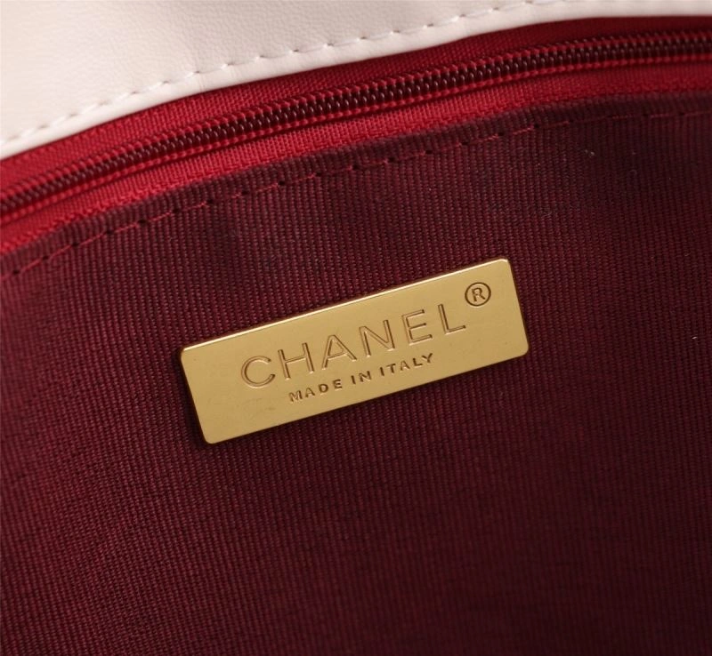 Top match Chanel Shopping Bags