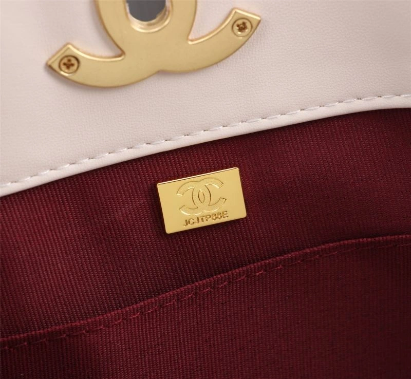 Top match Chanel Shopping Bags