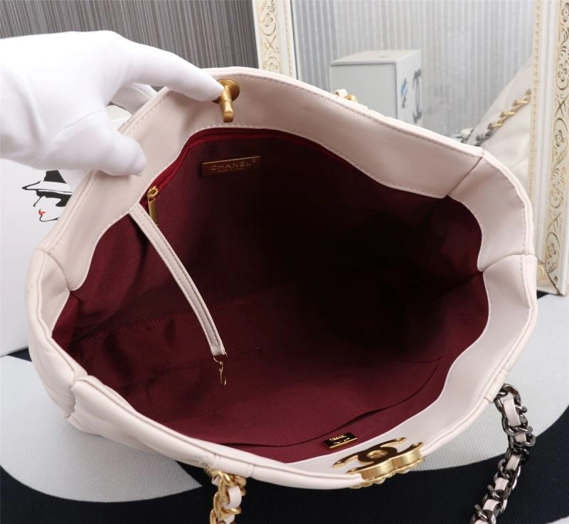 Top match Chanel Shopping Bags