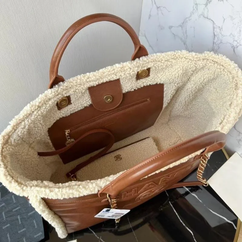 Perfect replica Chanel Shopping Bags